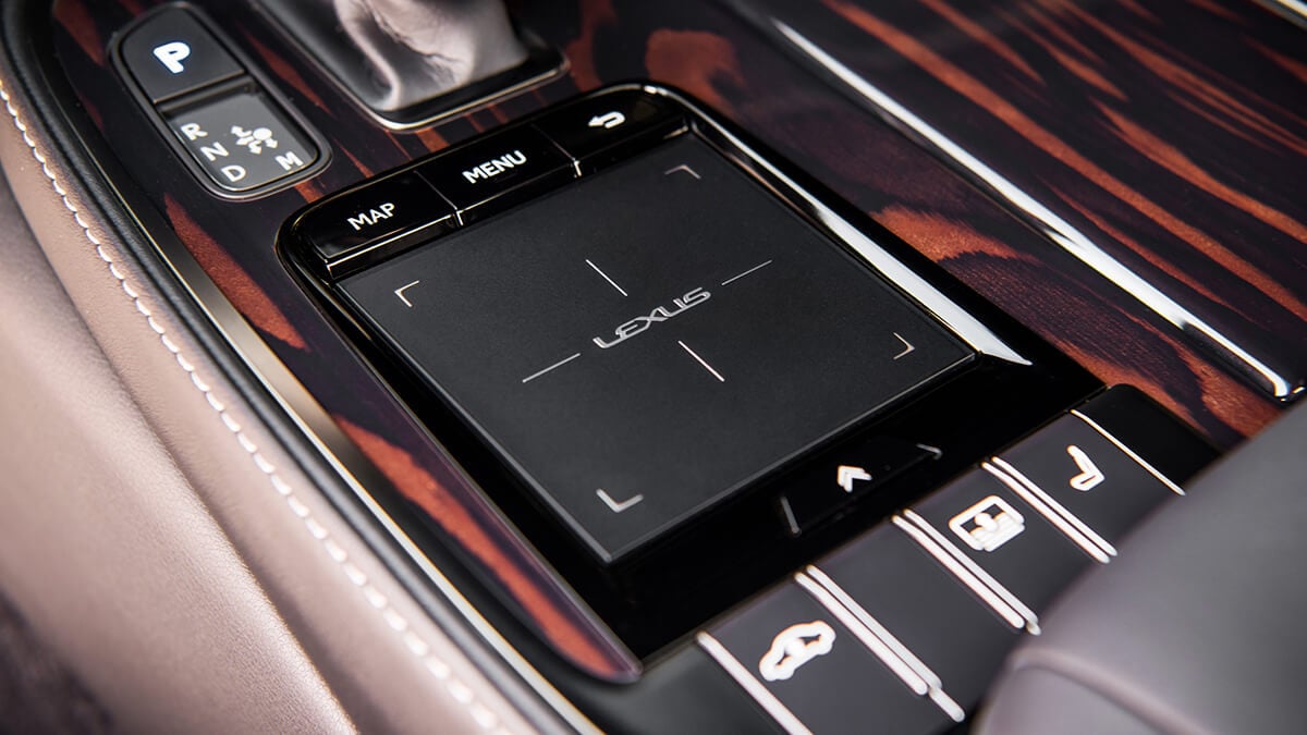 Takumi Craftsmanship | Lexus Cambodia